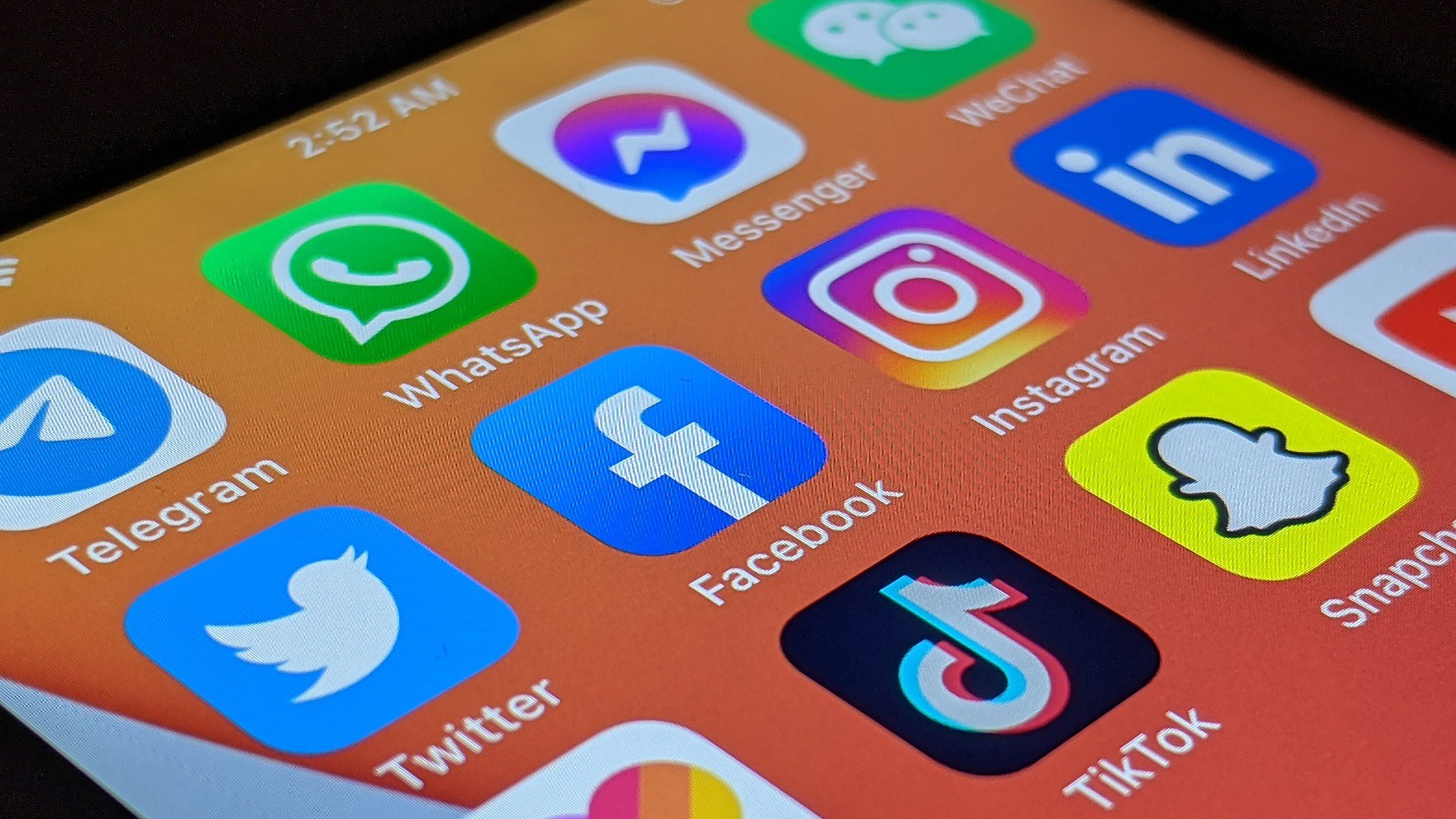 Policy Brief Bolstering Online Political Advertising Policy In Europe policy-brief-bolstering-online-political-advertising-policy-in-europe