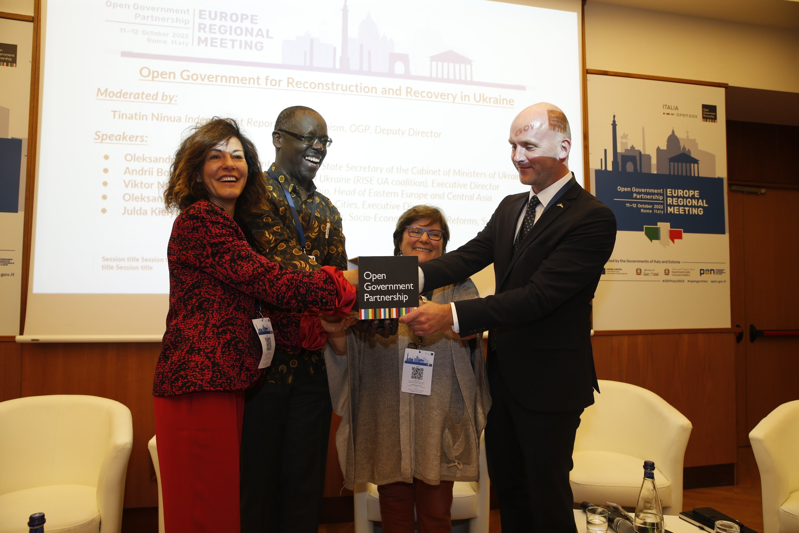 Estonia Succeeds Italy as Head of Open Government Partnership